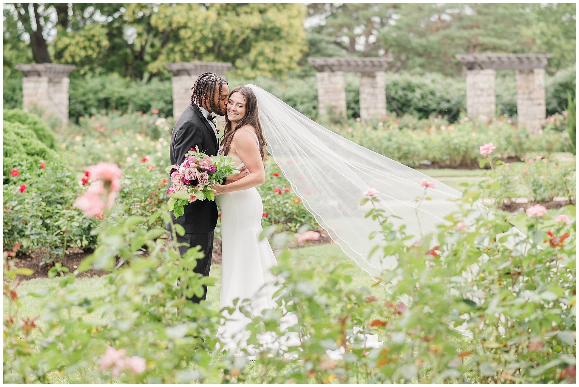 Kemper Museum of Art Wedding · Bright, Joyful & Classic | Taylor Kelley ...